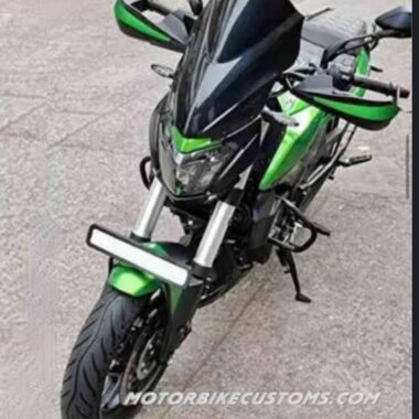 Touring Windshield For Bajaj Dominar | MotorbikeCustoms | Check Now!