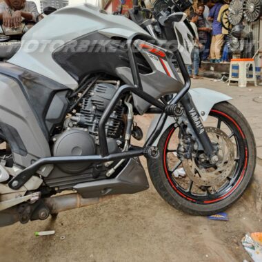 Spider Dual slider Leg Crash Guard For Super Meteor 650 | MotorbikeCustoms